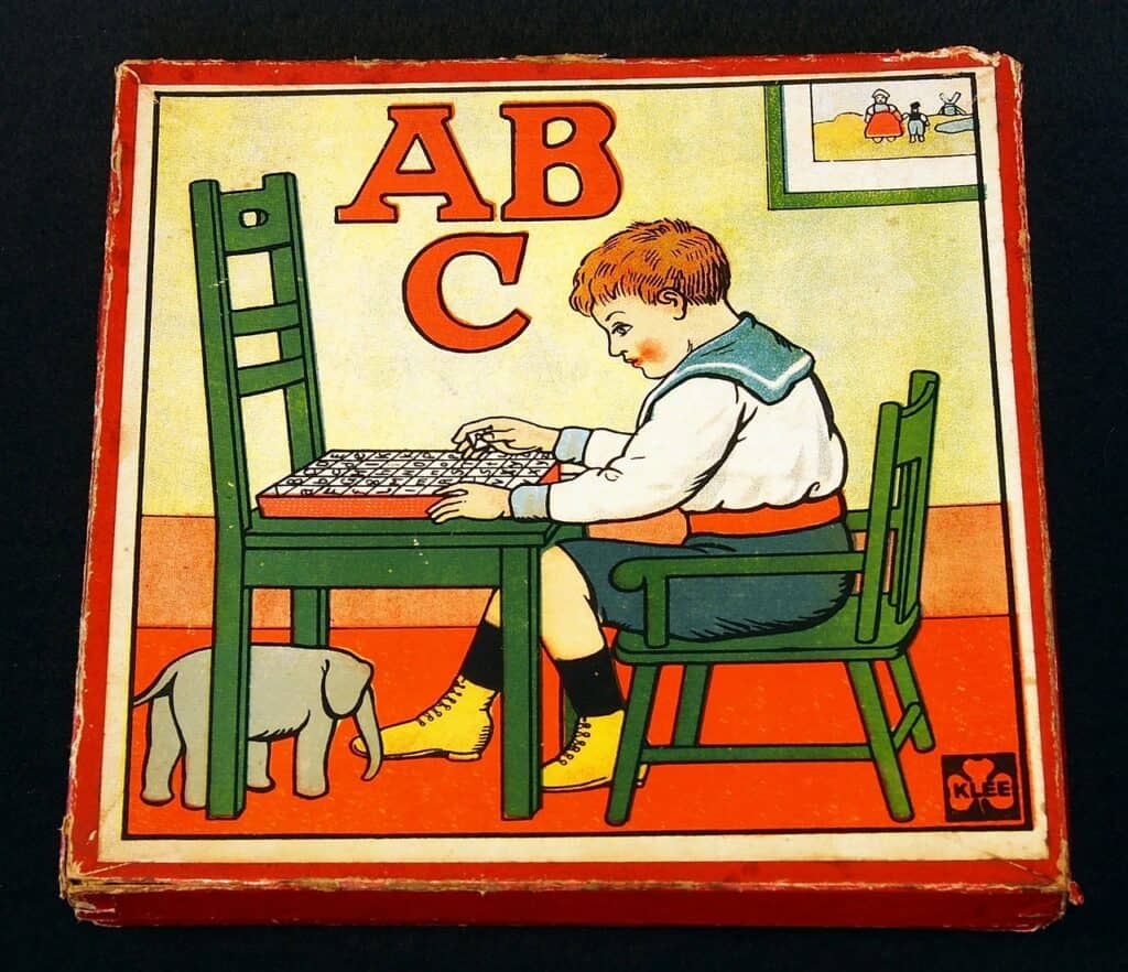 6 Fun Outdoor Games from History to Rekindle with Your Family