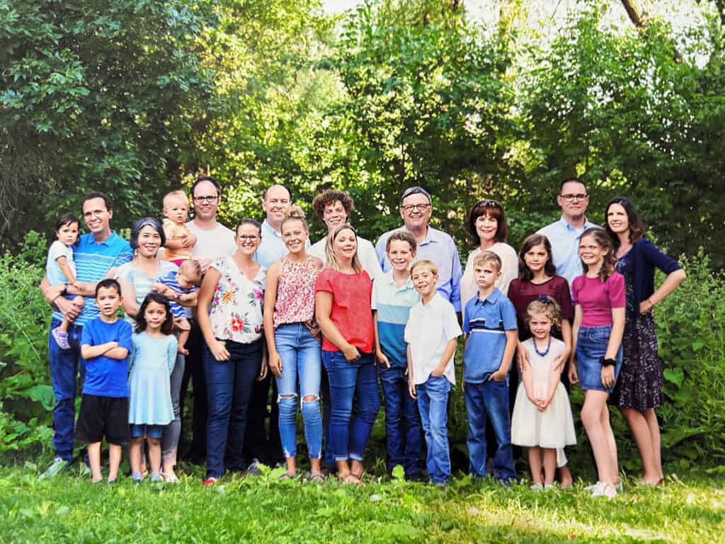 Here is 10 Fun Family Reunion Activities For the Best Reunion Ever